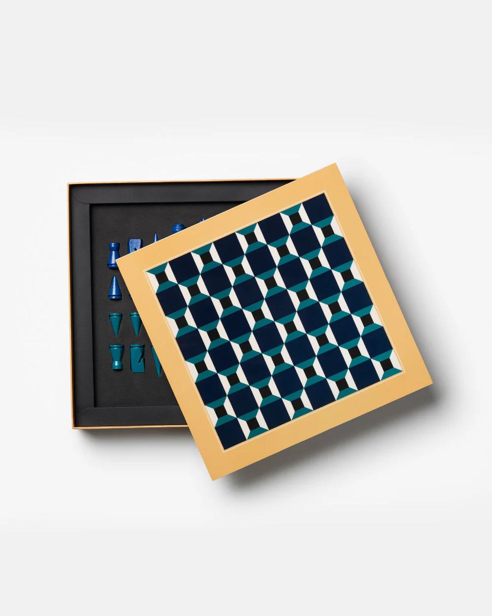 LACQUERED CHESS, Athena – The Happy Kangaroo